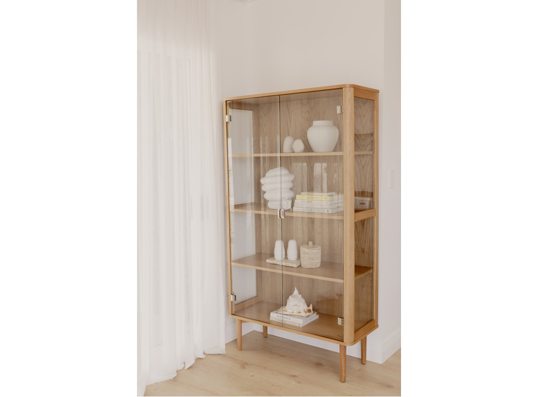 Clevedon China Cabinet | Danske Mobler